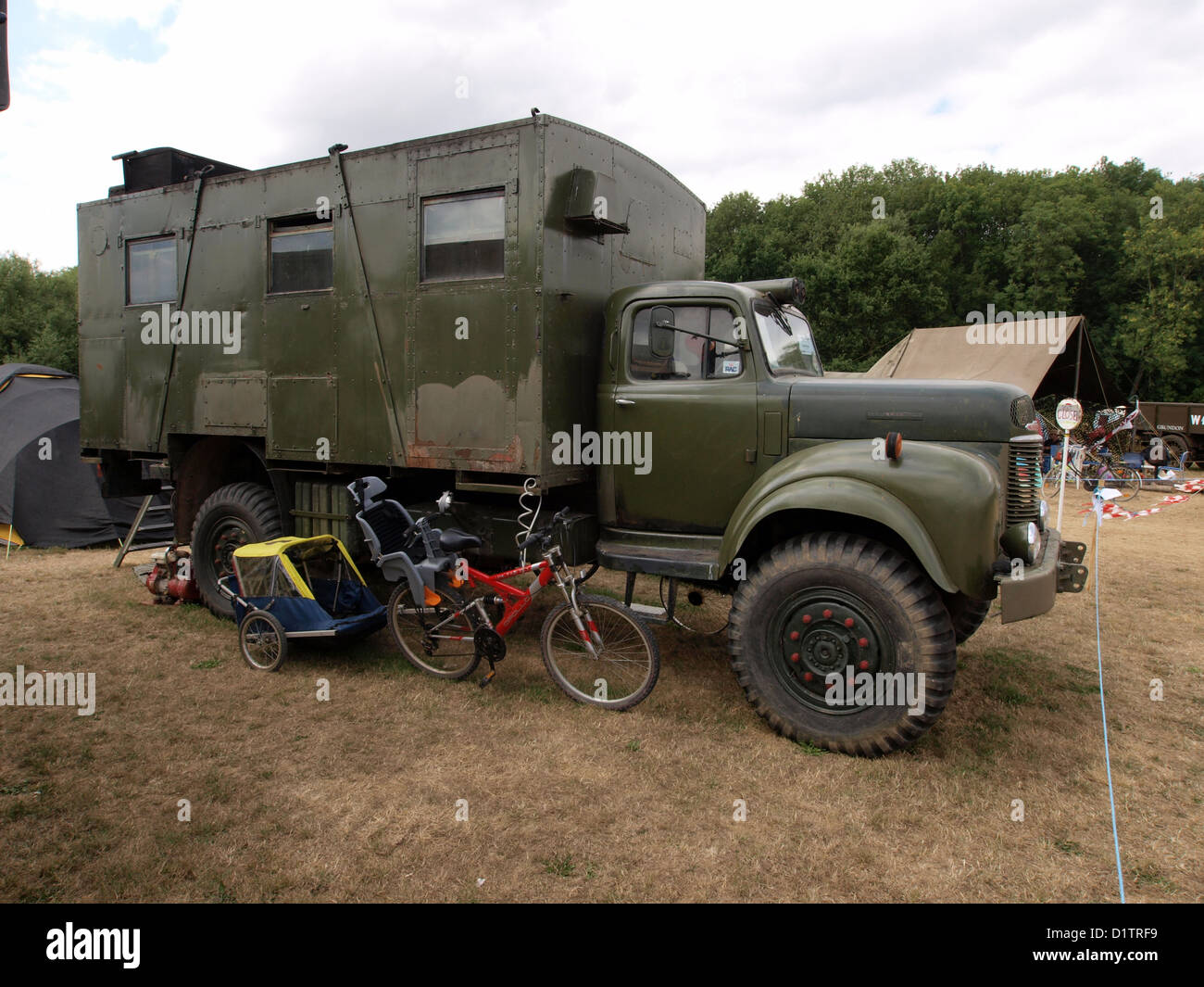 Symbols or logos of any commer hi-res stock photography and images - Alamy