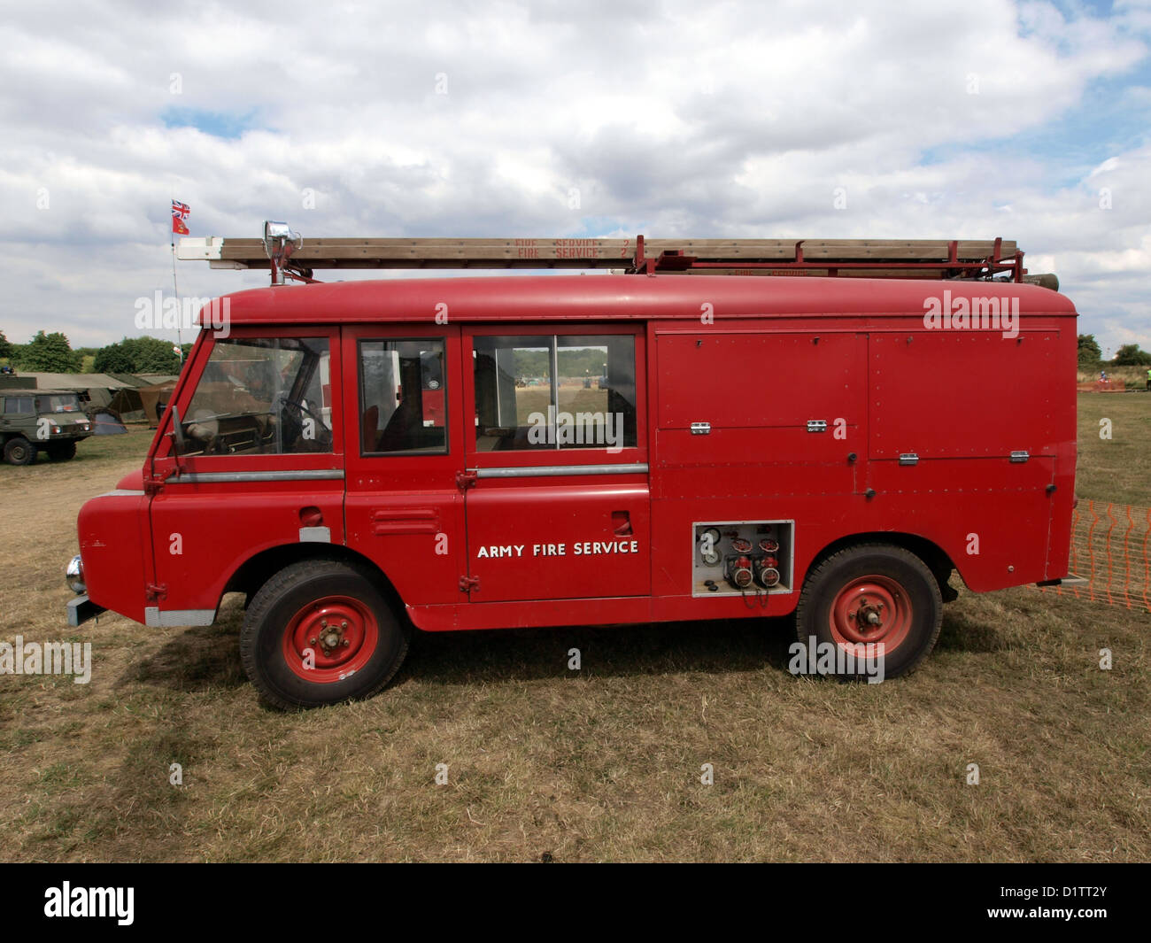 Land rover fire engine High Resolution Stock Photography and Images - Alamy