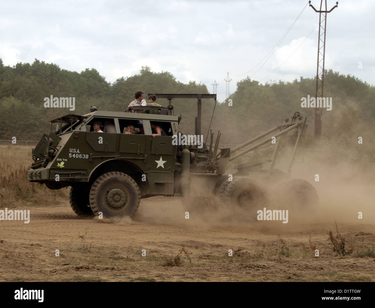 War and Peace Show....Pacific M26, Dragon Wagon wrecker little frog ...