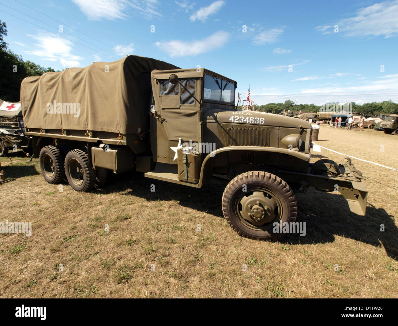 The GMC CCKW-353 is a 2.5-ton, 6x6 military truck used during World War ...