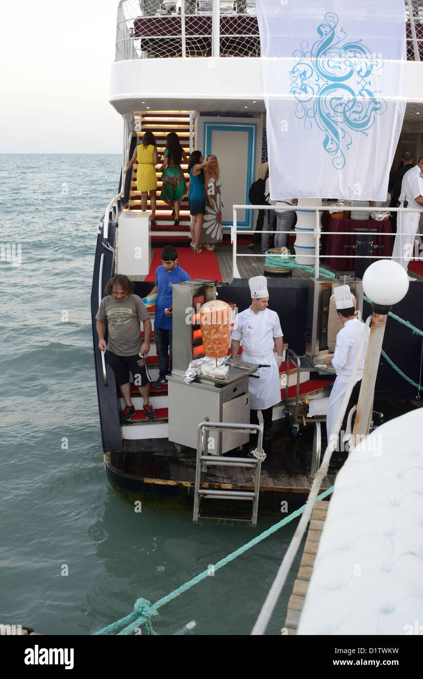 Boat party hi-res stock photography and images - Alamy