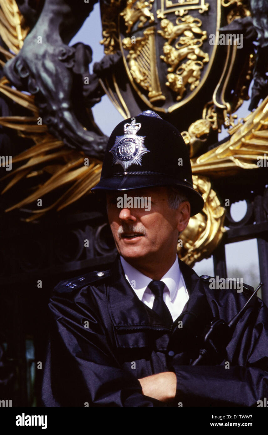 British police hat hi-res stock photography and images - Alamy