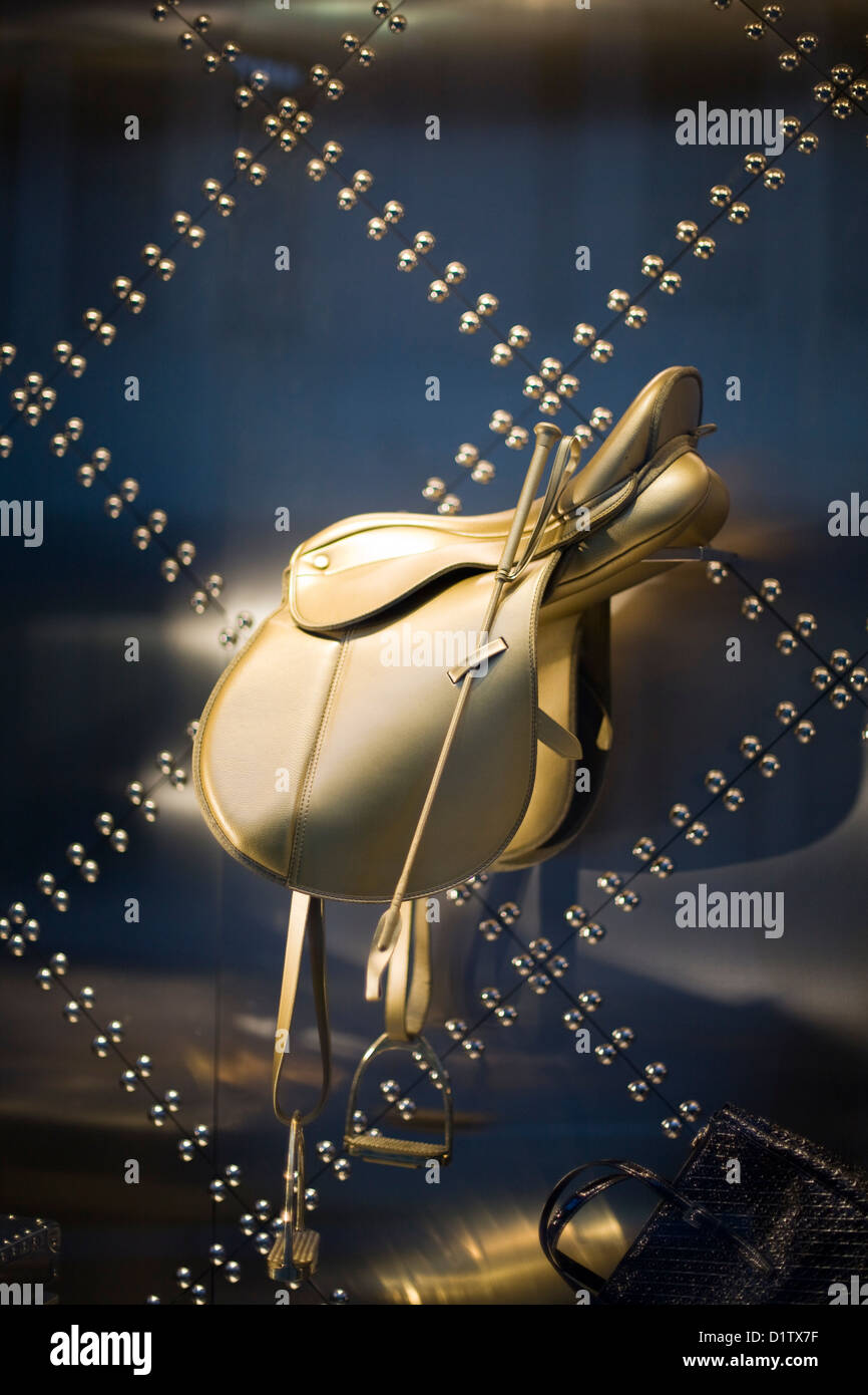 Creative store display hi-res stock photography and images - Alamy