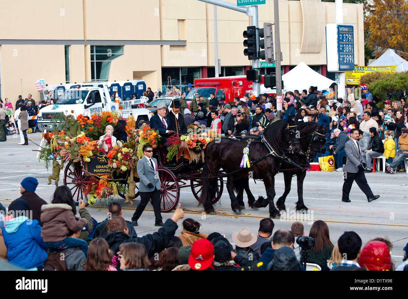 124th rose parade hi-res stock photography and images - Alamy