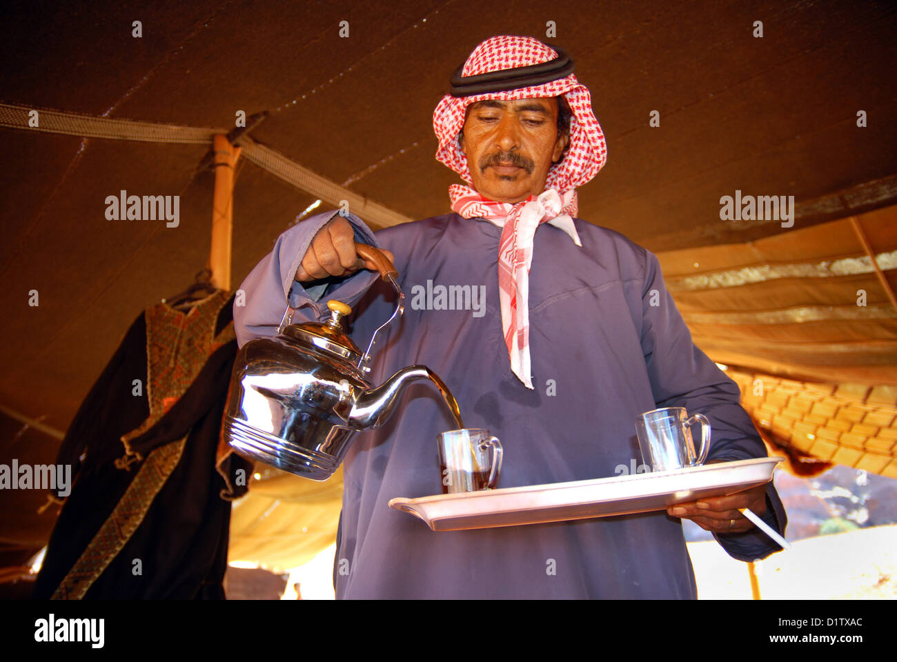 Arabic Tea Jordan High Resolution Stock Photography and Images - Alamy