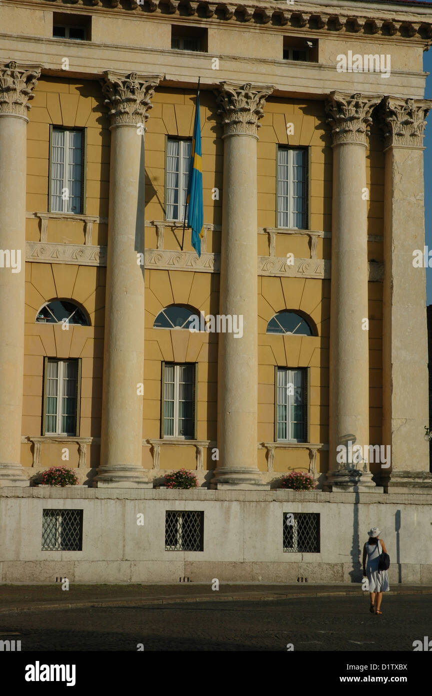 Verona (Italy), Palazzo Barbieri, the City Hall Stock Photo - Alamy
