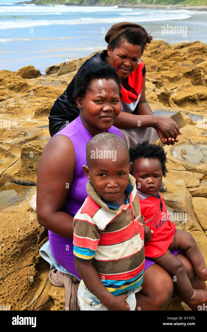 Female africans hi-res stock photography and images - Alamy