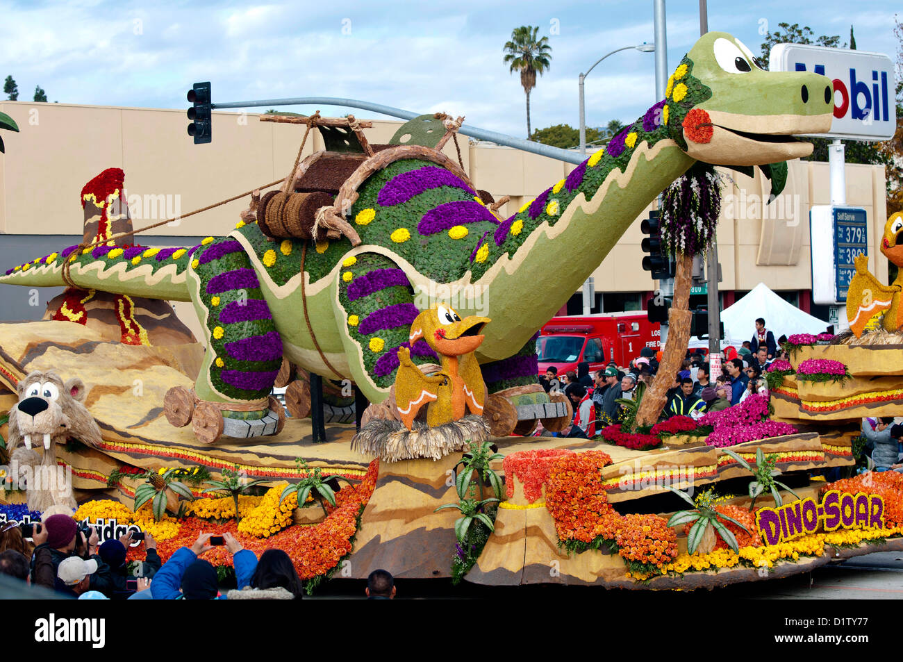124th Rose Parade High Resolution Stock Photography and Images - Alamy