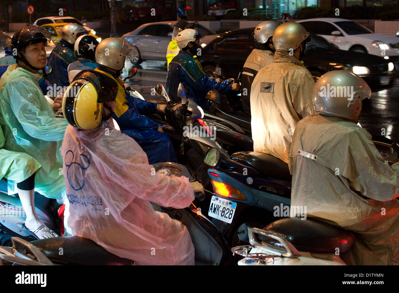 Moto traffic, Taipei Stock Photo - Alamy