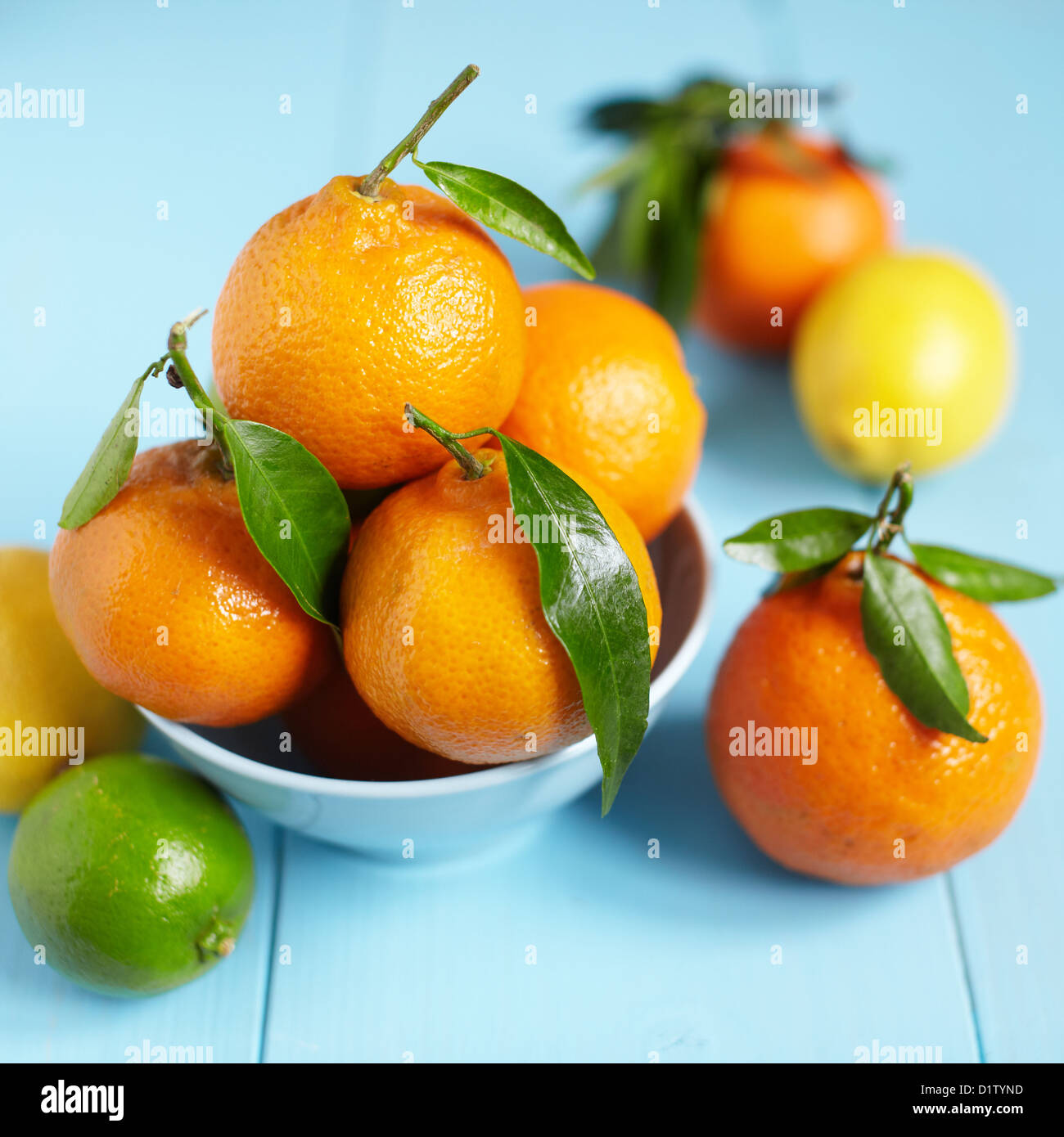 Fresh mandarins in a bowl Stock Photo - Alamy