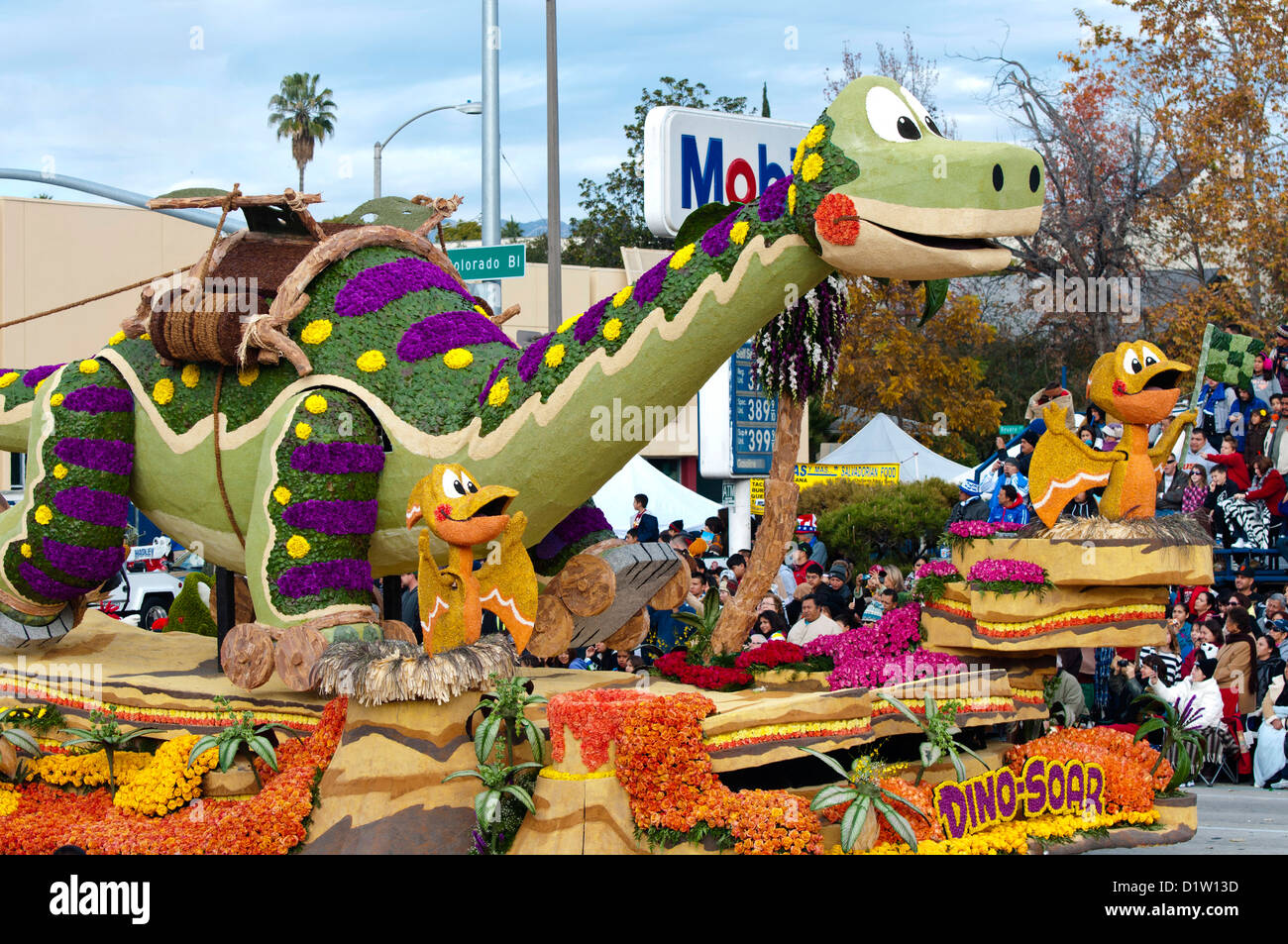 124th rose parade hi-res stock photography and images - Alamy
