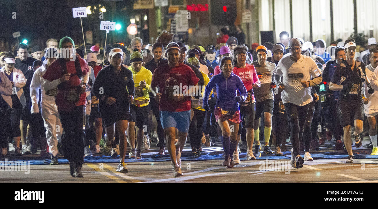 Encouraging participation hi-res stock photography and images - Alamy