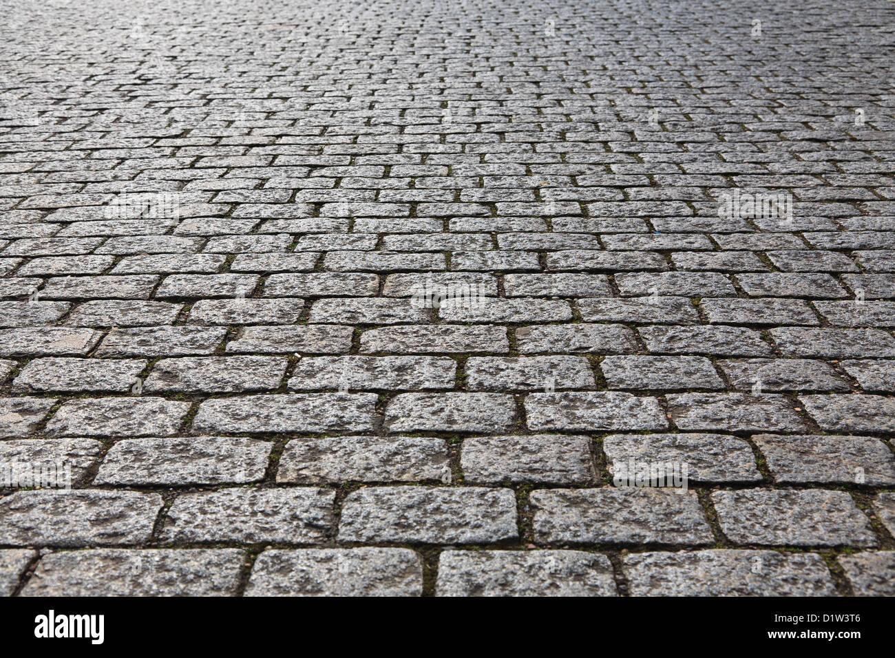 Cobbled street in edinburgh hi-res stock photography and images - Alamy