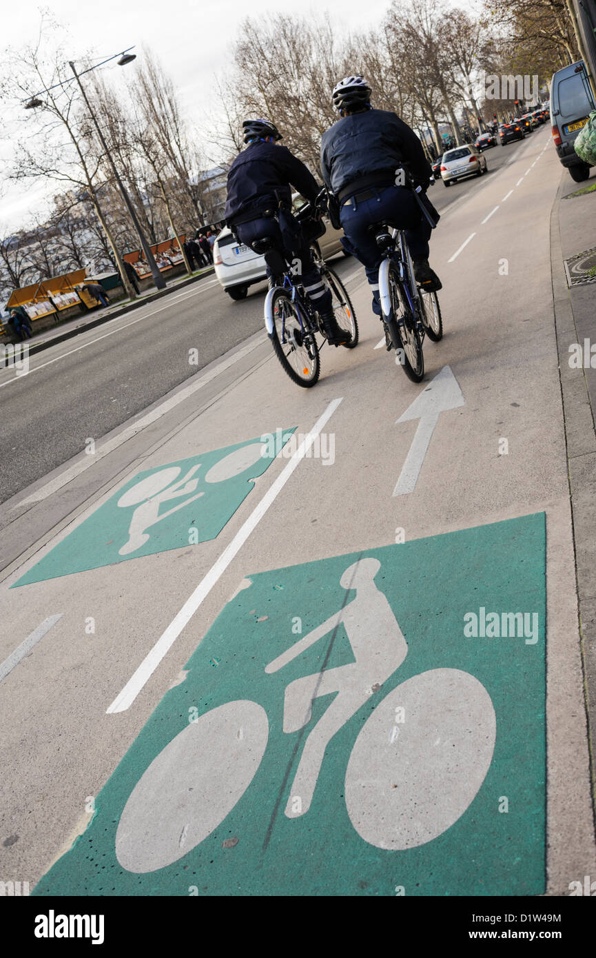 French police officers on bicycles, Paris, France Stock Photo - Alamy