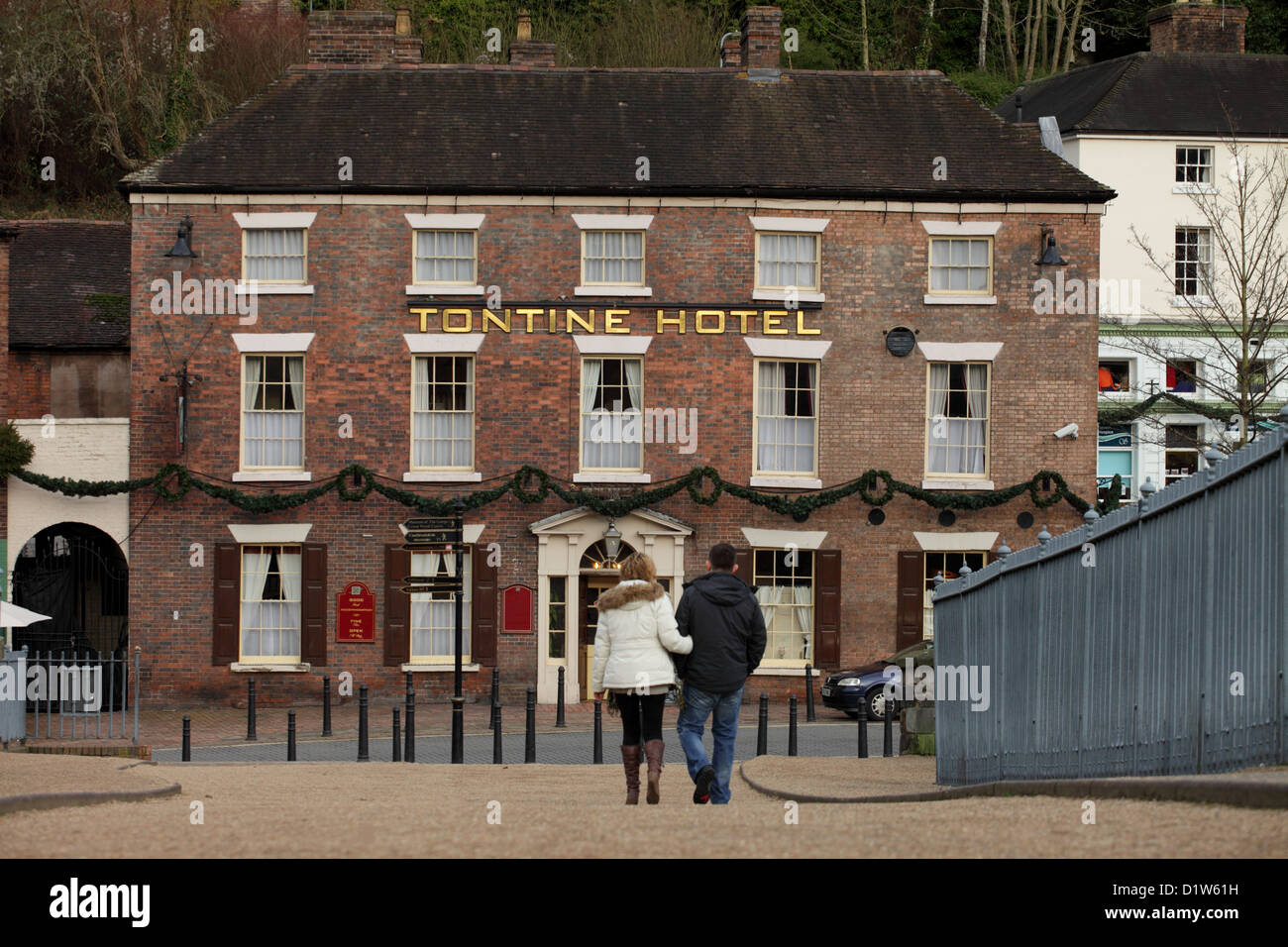 Tontine inn hi-res stock photography and images - Alamy