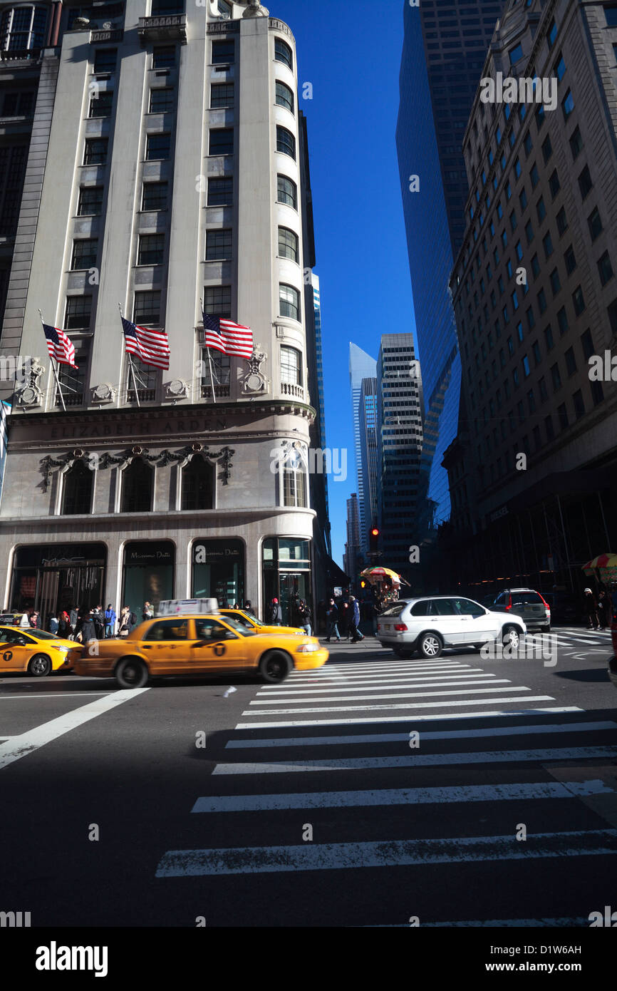 Midtown scene hi-res stock photography and images - Alamy