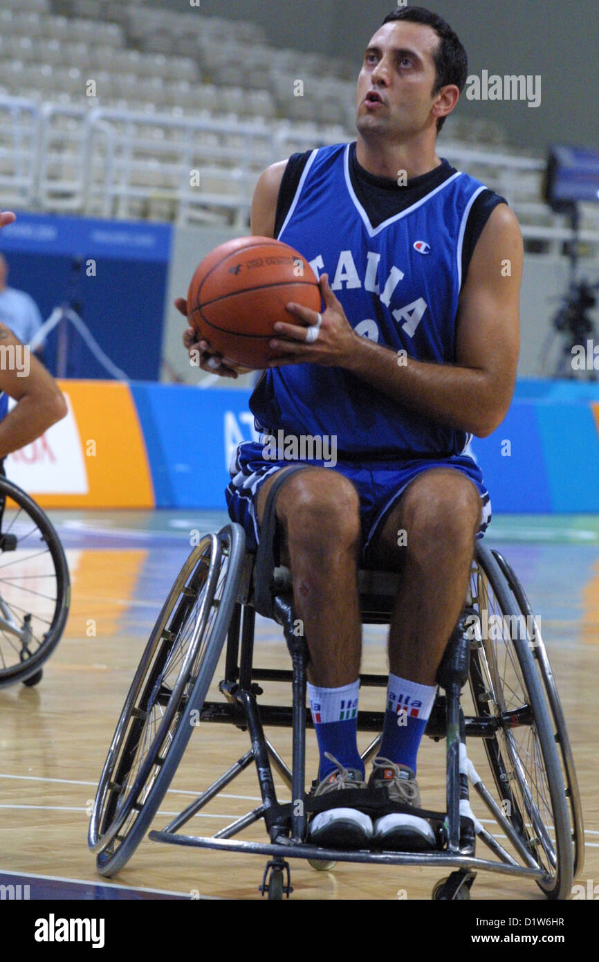 Wheelchair basketball: Italy v Germany, Athens Paralympic Games, 2004 ...