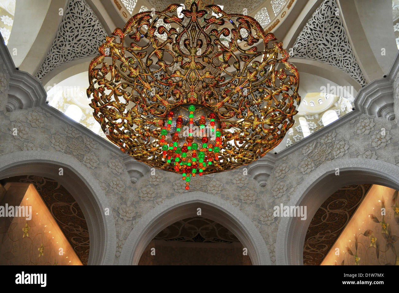 Abu Dhabi (United Arab Emirates), Sheikh Zayed Grand Mosque Stock Photo ...