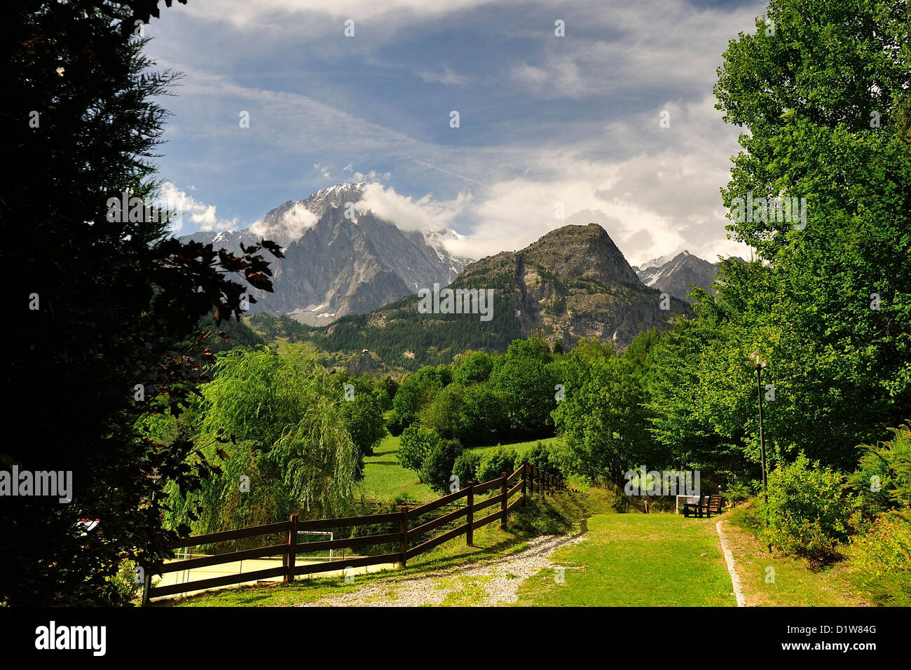 Italia alps hi-res stock photography and images - Alamy
