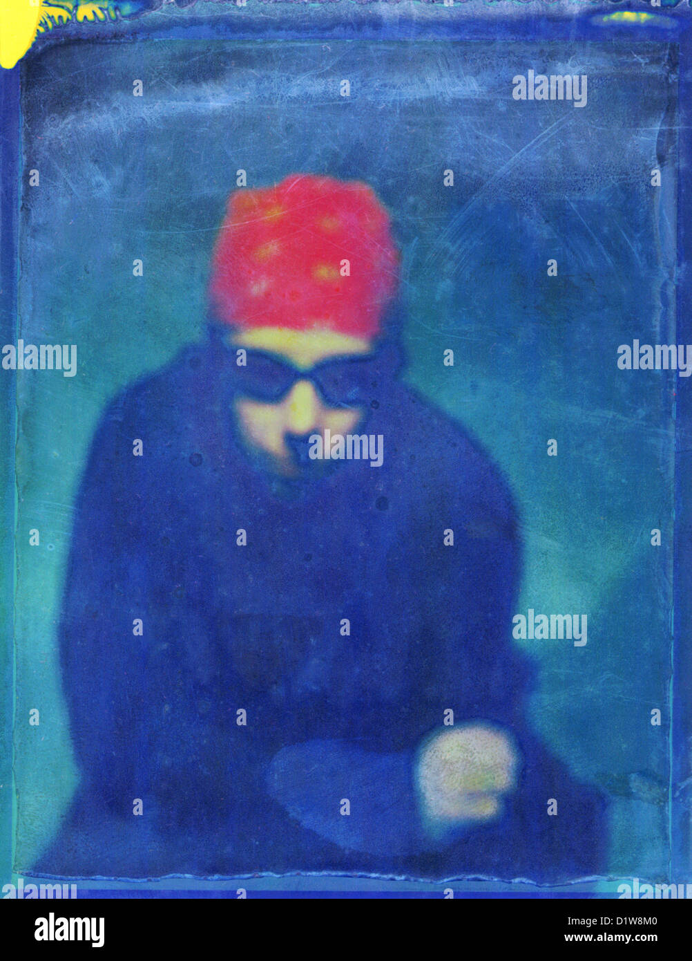 Cryptic pose hi-res stock photography and images - Alamy