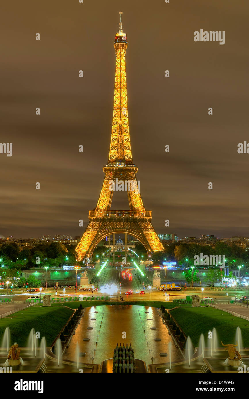 Tour eiffel hi-res stock photography and images - Alamy