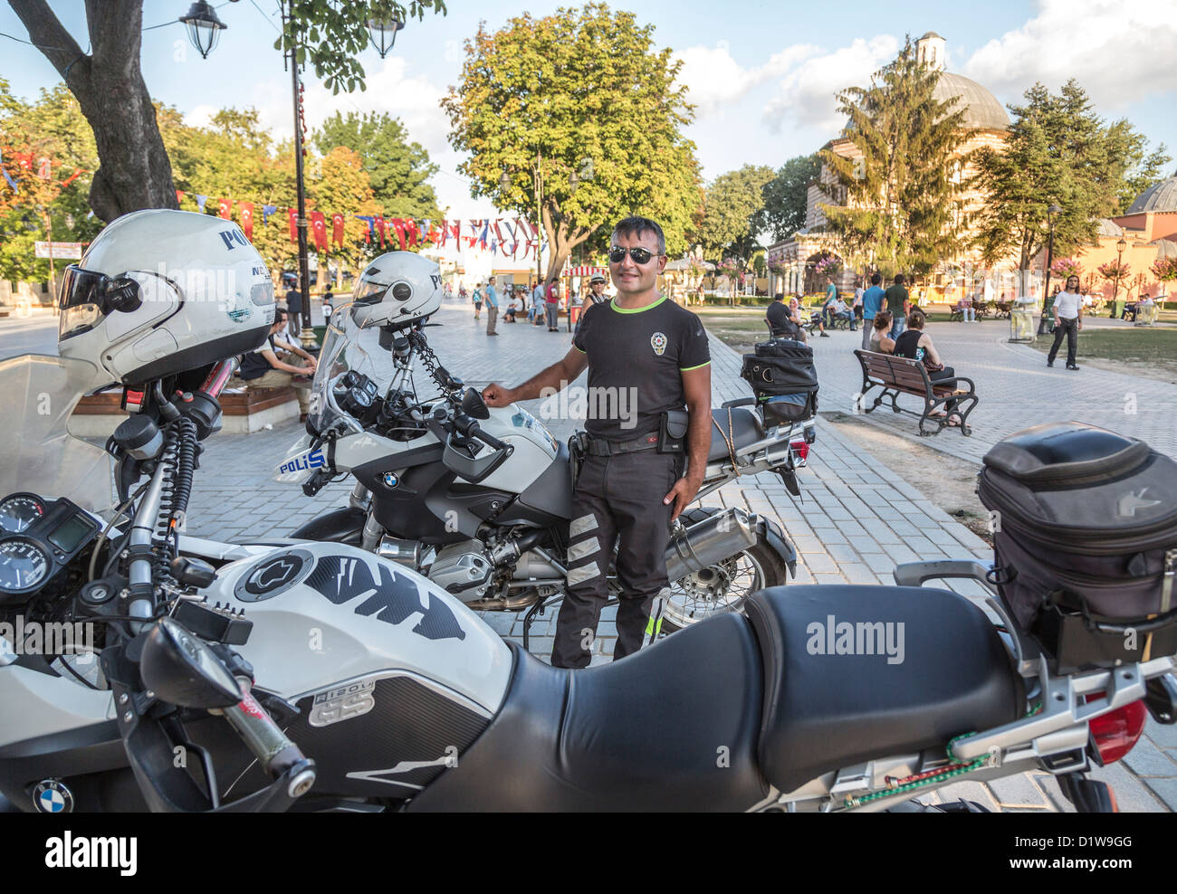 Motorcycle cop hi-res stock photography and images - Alamy
