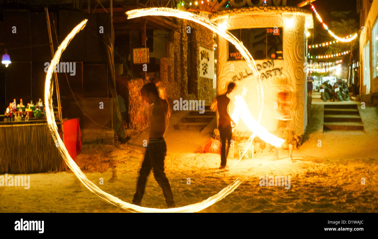 Fire dancer and thailand hi-res stock photography and images - Alamy