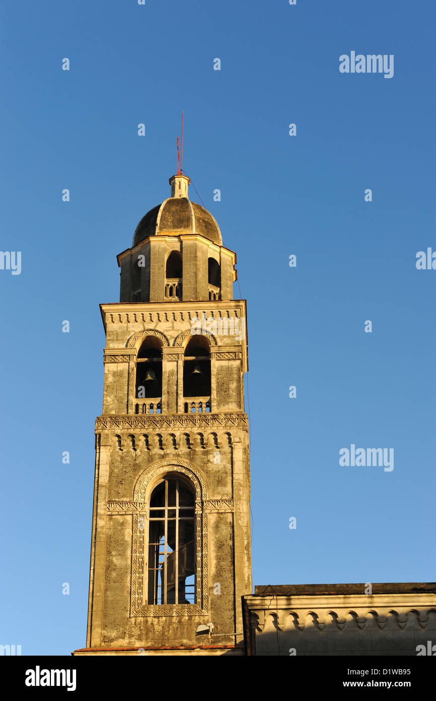 Cuban churches hi-res stock photography and images - Alamy