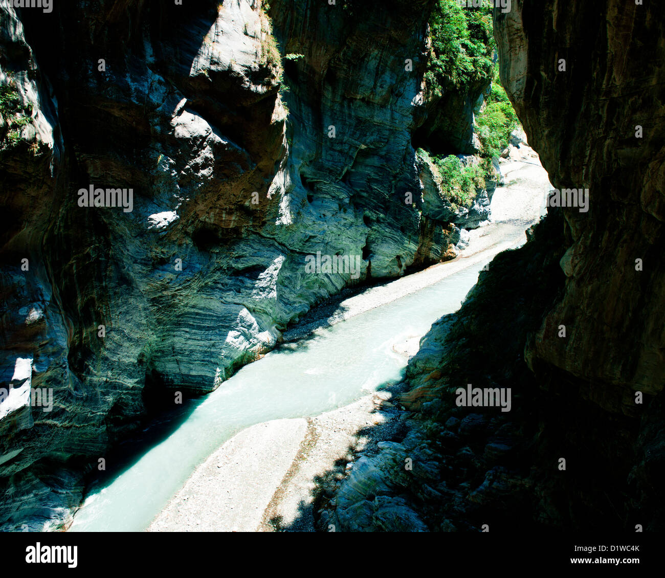 Deep gorge hi-res stock photography and images - Alamy