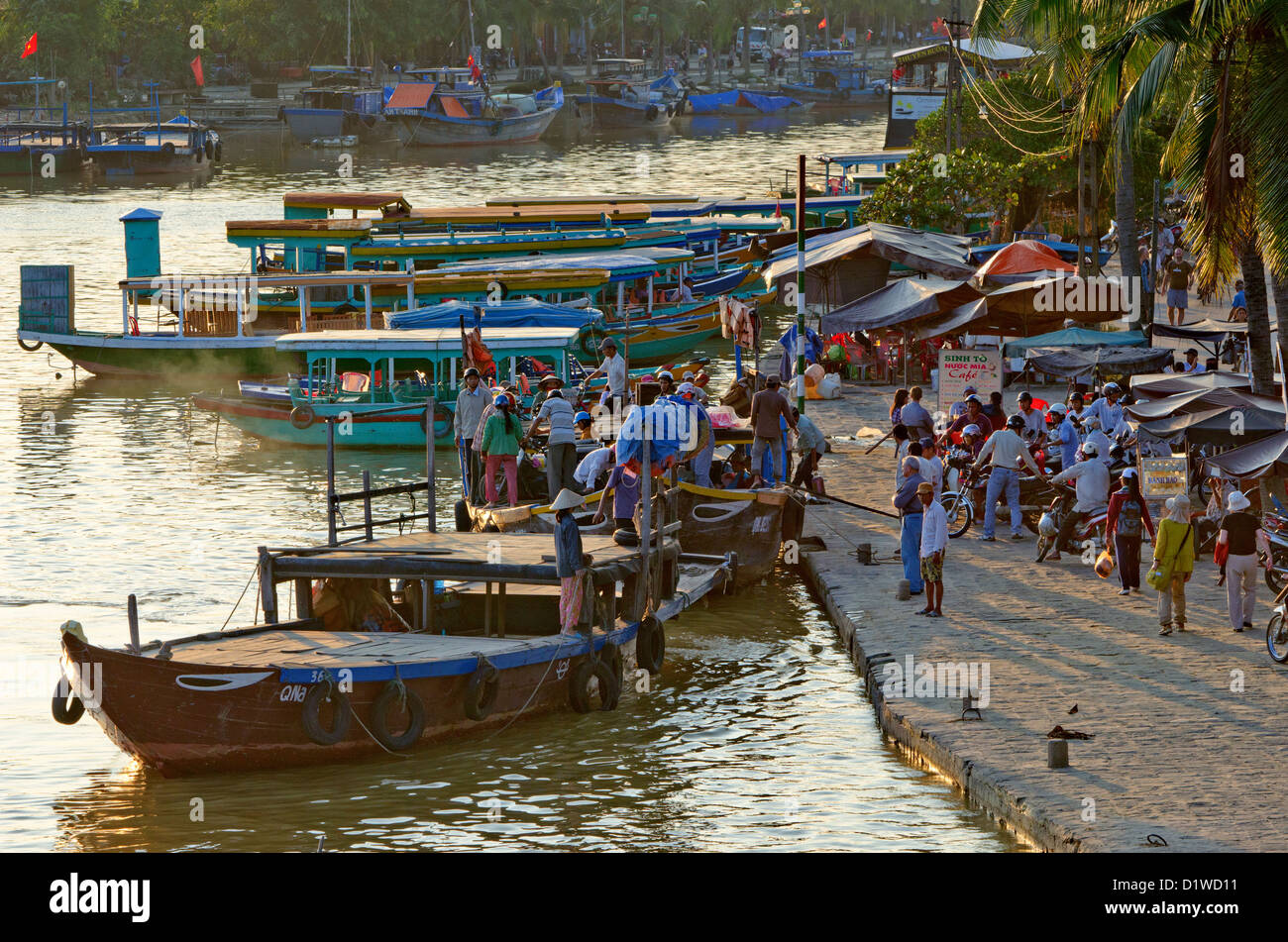 Boats at Bach Dang Docks, Hoi An, Vietnam Stock Photo - Alamy