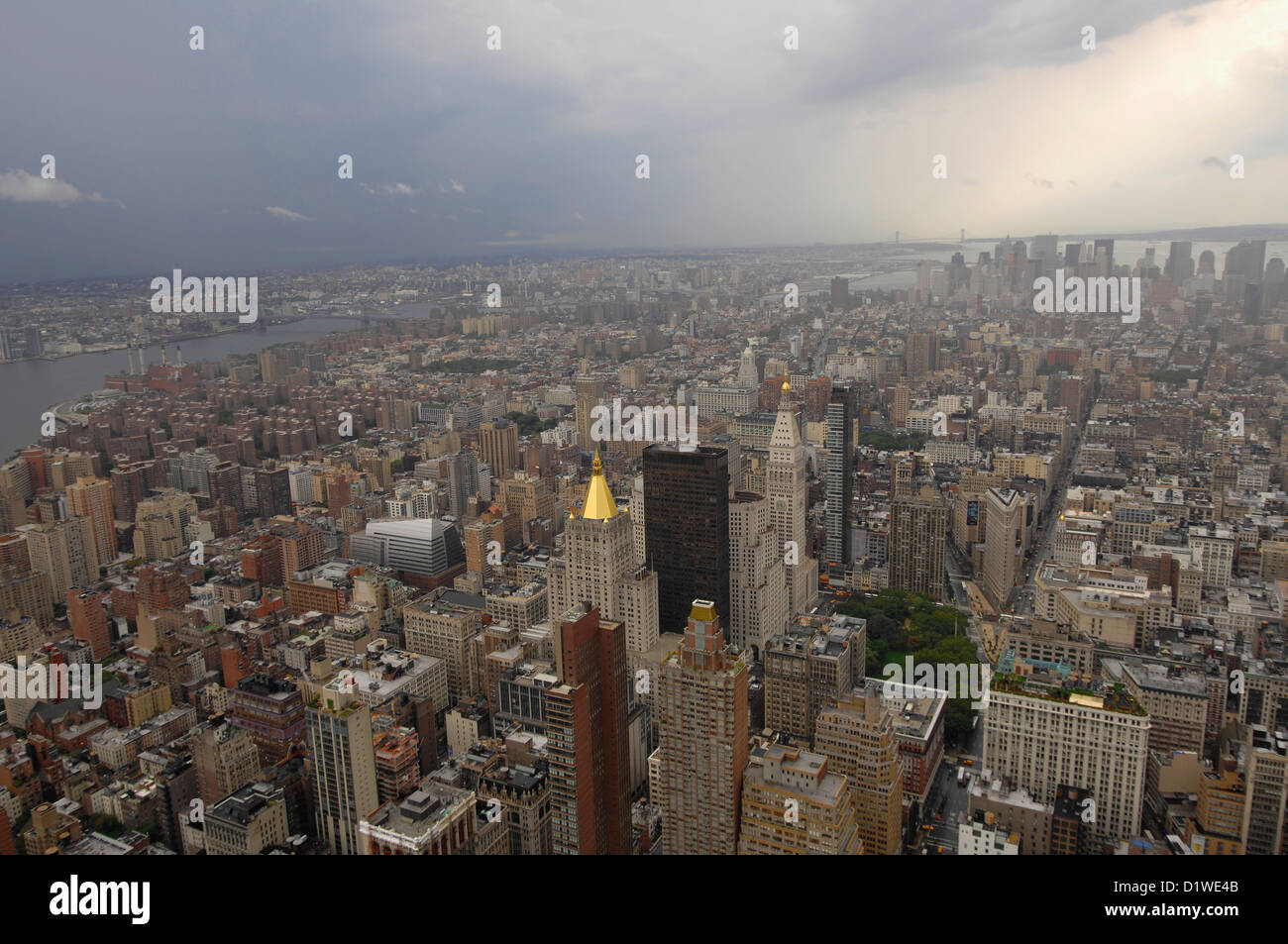 The flatiron building from above hi-res stock photography and images ...