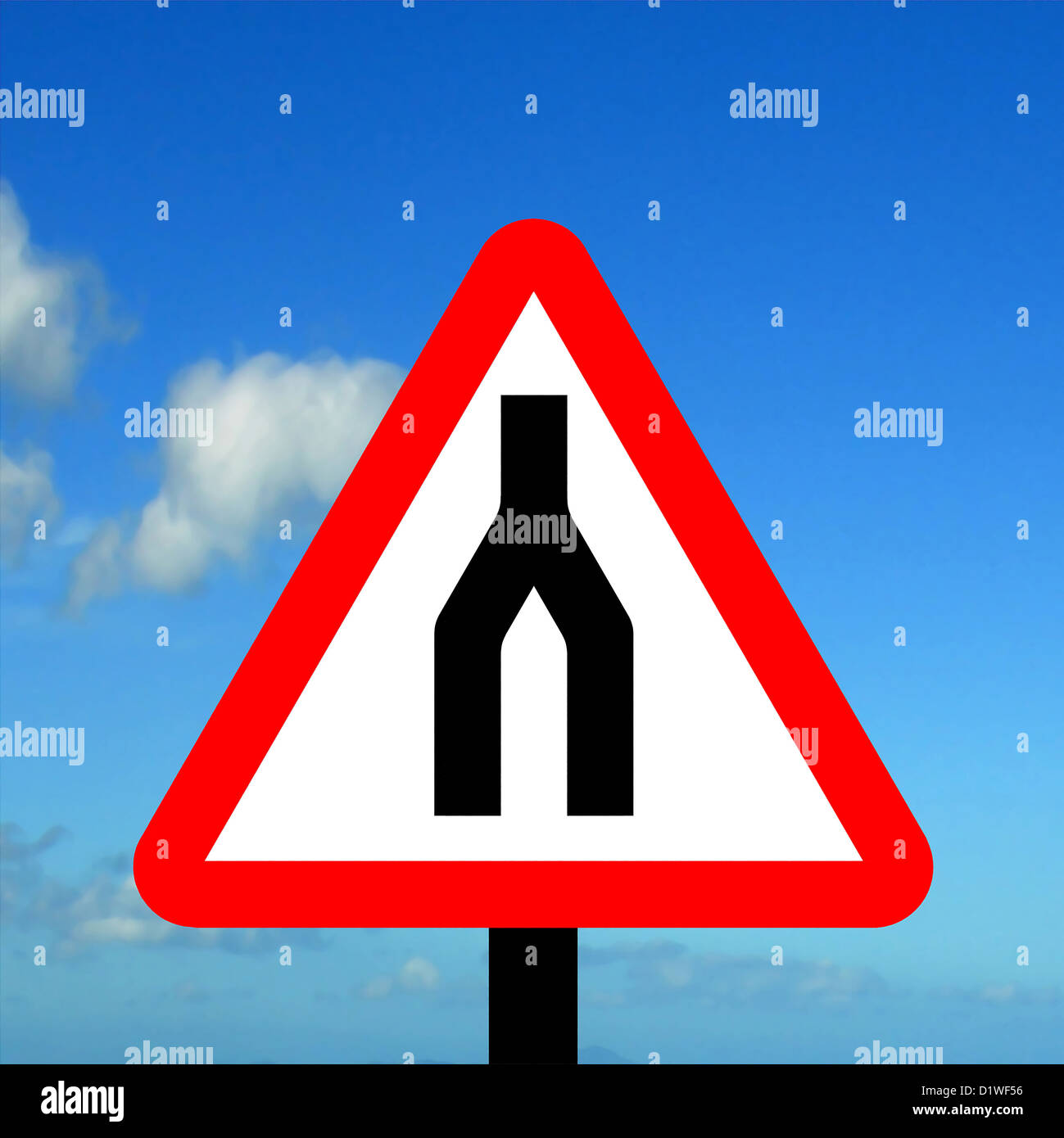 Road sign dual carriageway ends hi-res stock photography and images - Alamy