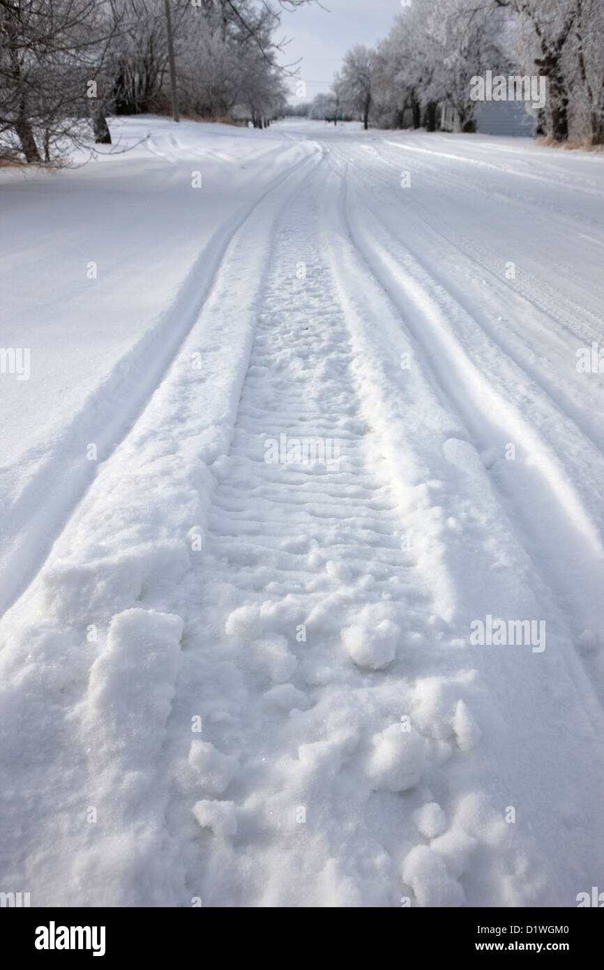 Snow mobile track hi-res stock photography and images - Alamy