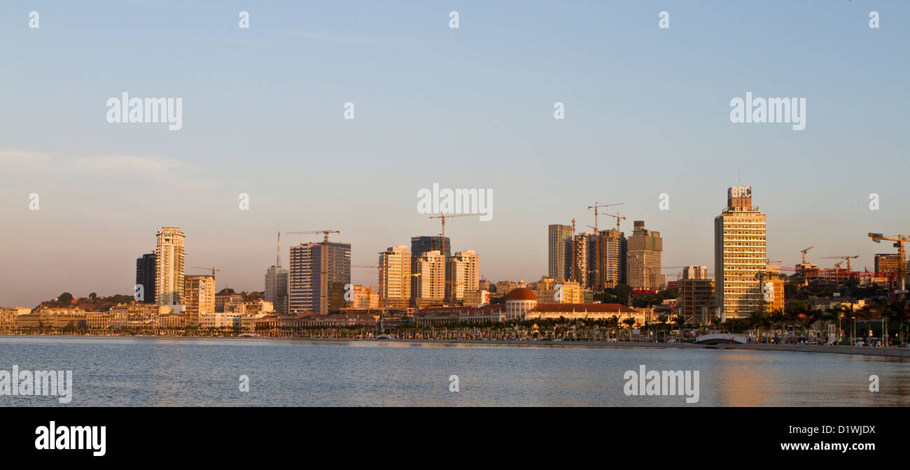 Luanda bay hi-res stock photography and images - Alamy