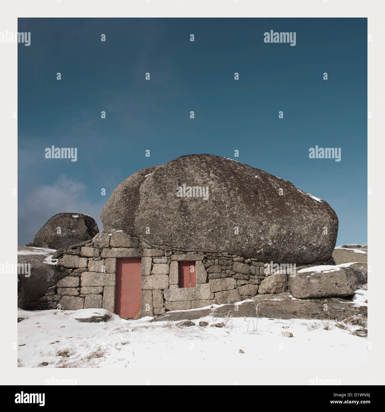 Tone house hi-res stock photography and images - Alamy