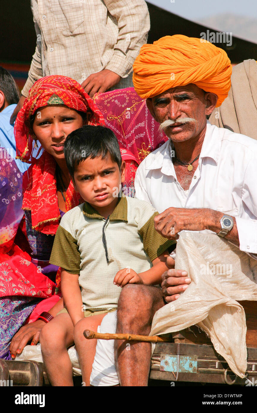 Portrait rajasthani rural indian family hi-res stock photography and ...
