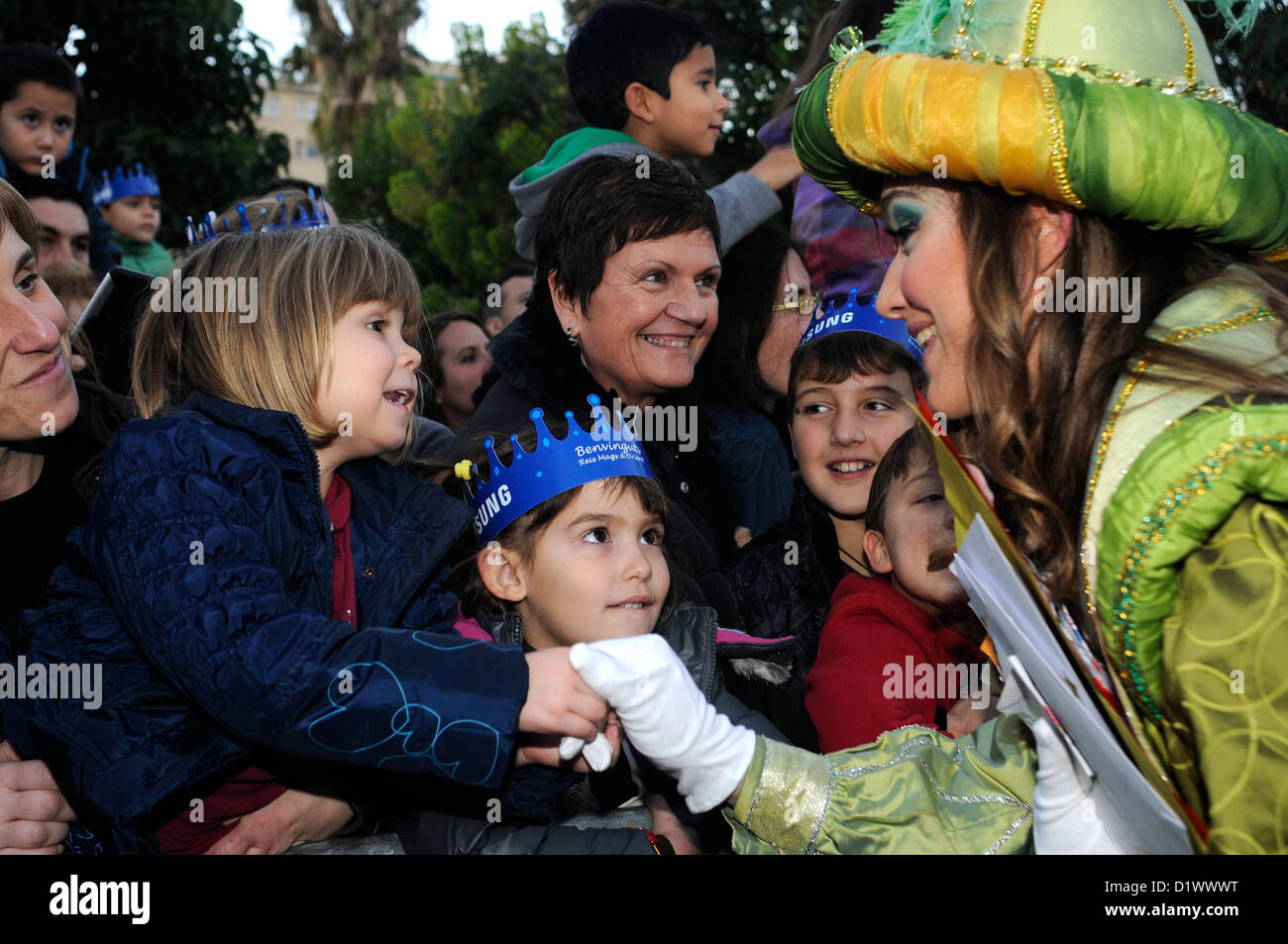 Page welcome children and takes the children letters of wishes ...