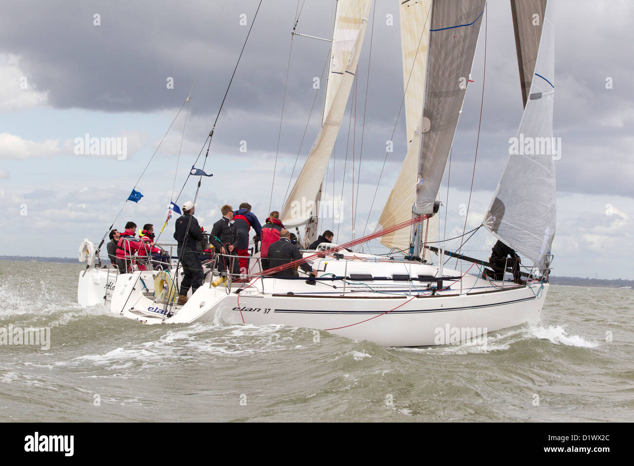 Yachting racing hi-res stock photography and images - Alamy