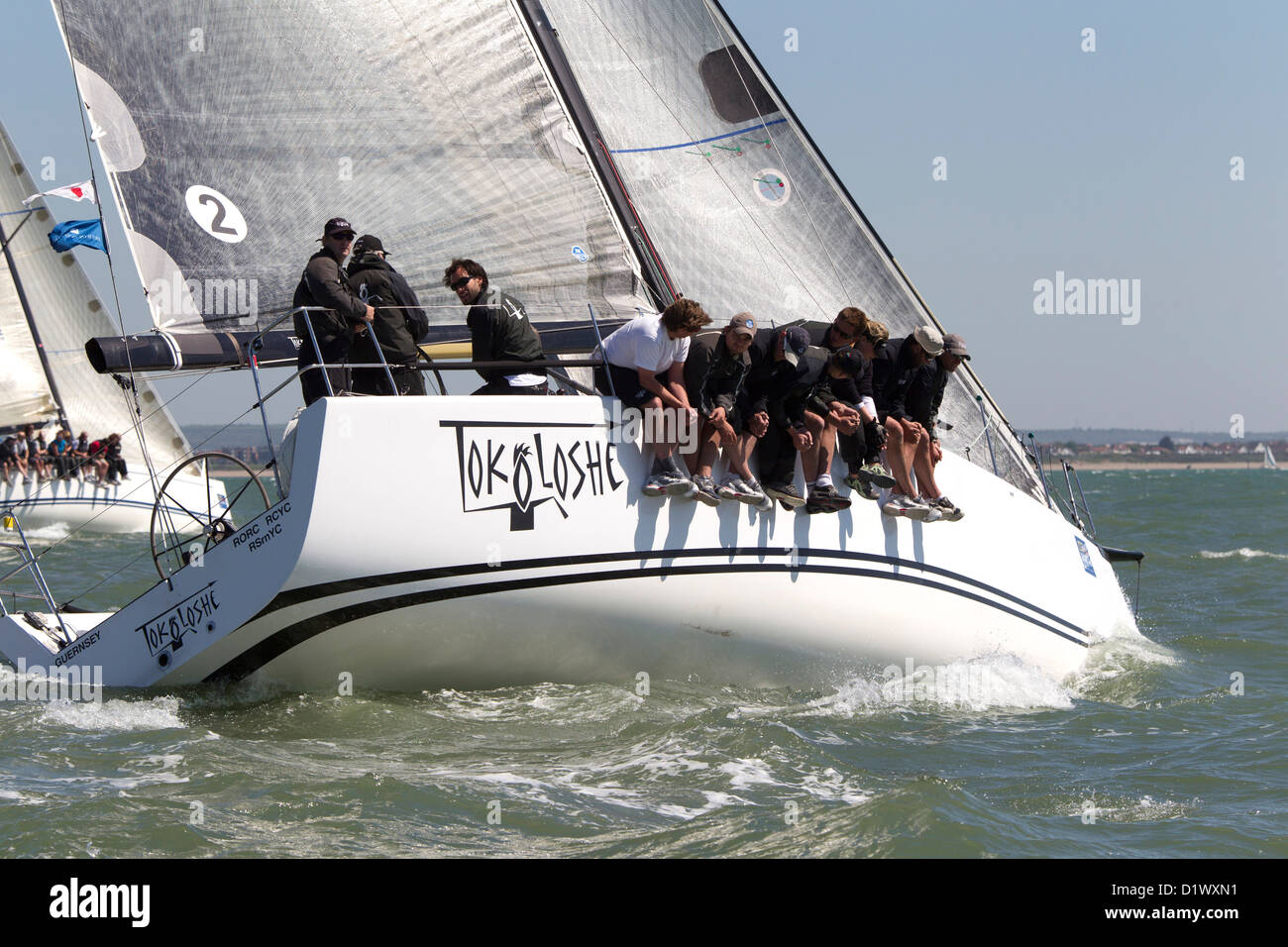 Racing yacht waves hi-res stock photography and images - Alamy