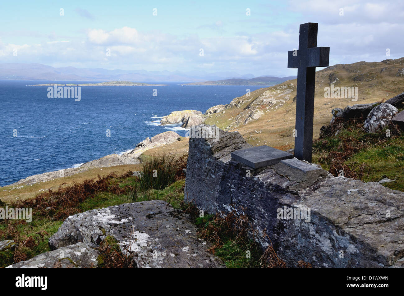 Site of Mass Rock near Allihies, overlooking Coulagh Bay, Beara, West ...