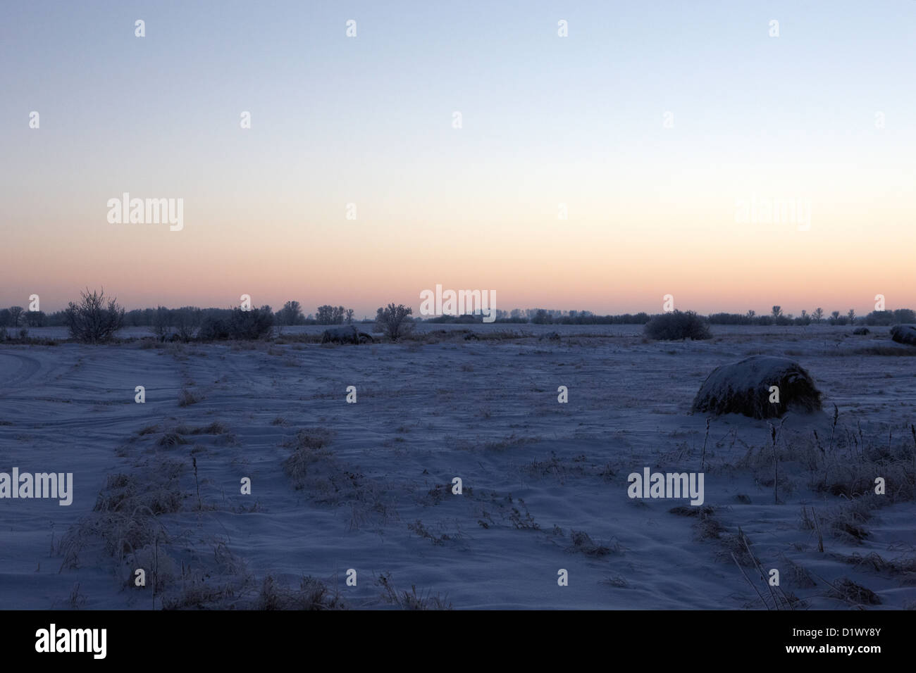 Farmland covered in snow hi-res stock photography and images - Alamy