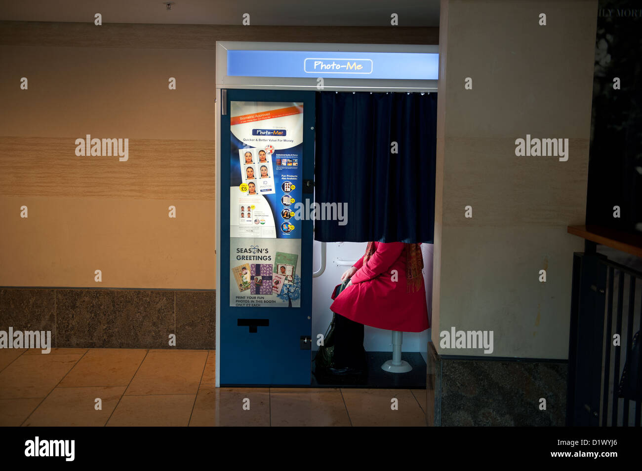 Photo-Me booth in Cambridge shopping centre, Cambridge,England. 6-1 ...