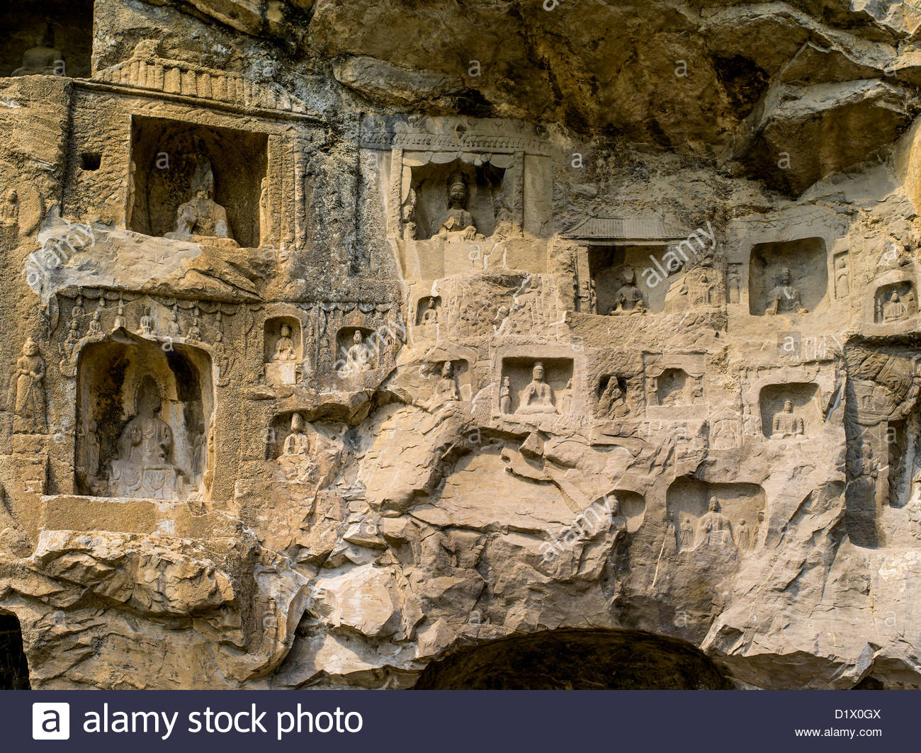 Longmen Grottoes Stock Photos & Longmen Grottoes Stock Images - Alamy