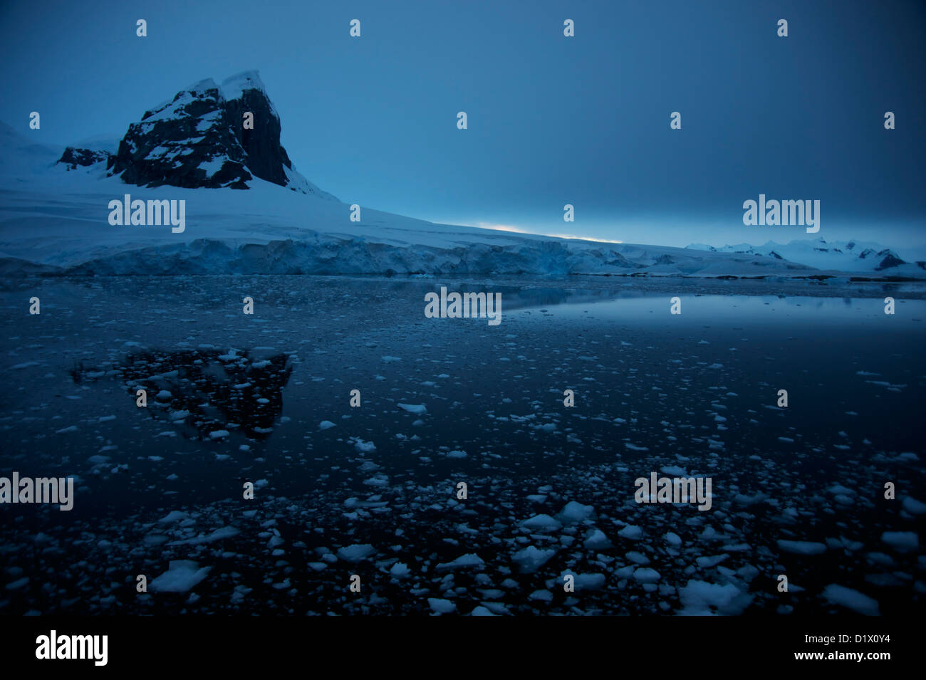 Sun set in Antarctica Stock Photo - Alamy