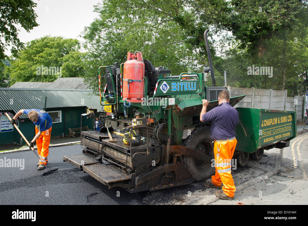 Tarmac layer hi-res stock photography and images - Alamy