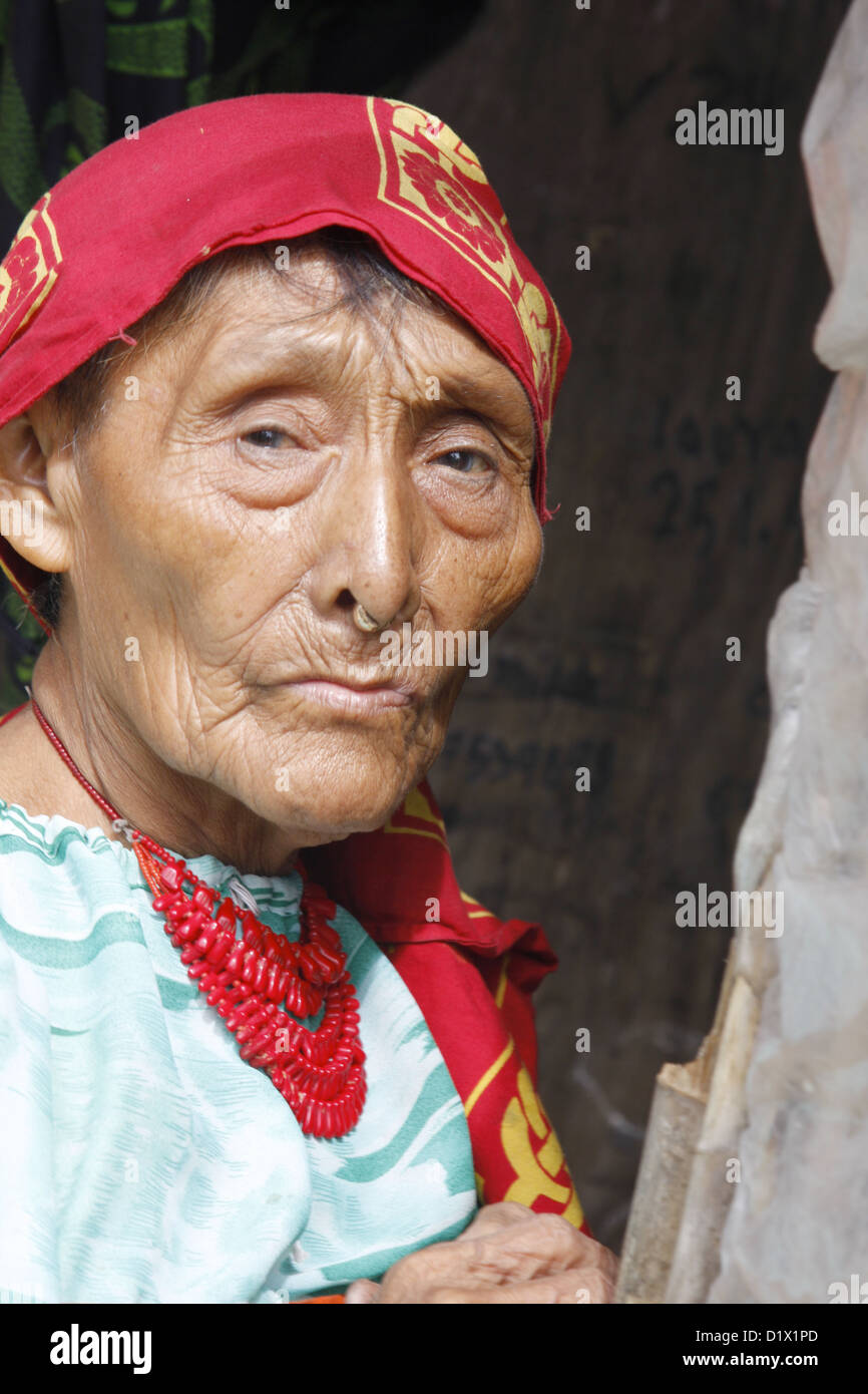 Kuna woman hi-res stock photography and images - Alamy