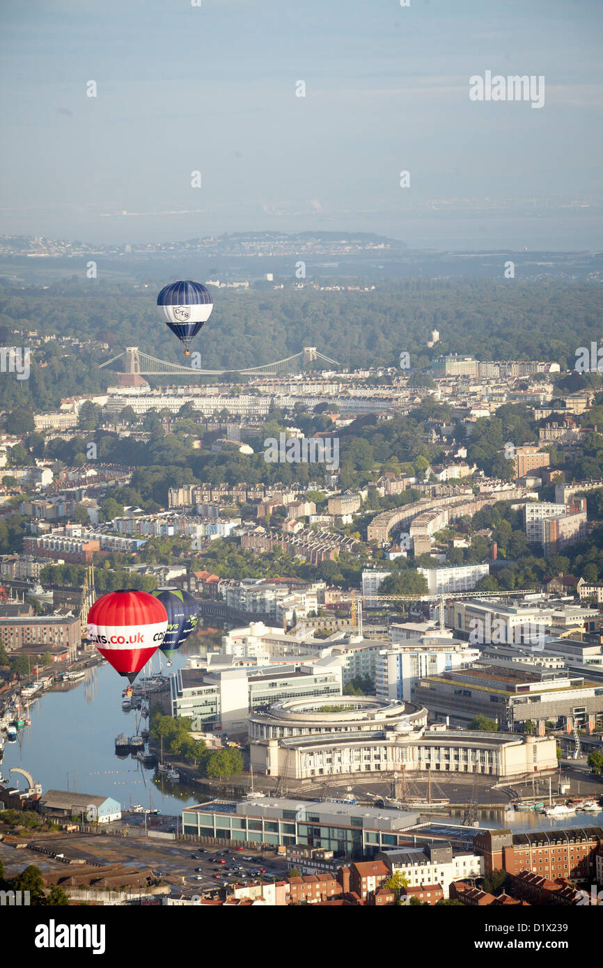 Hot Air Balloon Flights over Bristol Stock Photo - Alamy