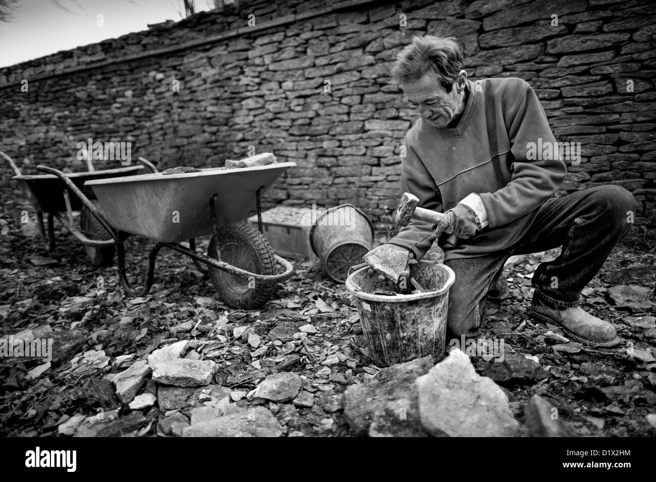 Stonemason Black and White Stock Photos & Images - Alamy