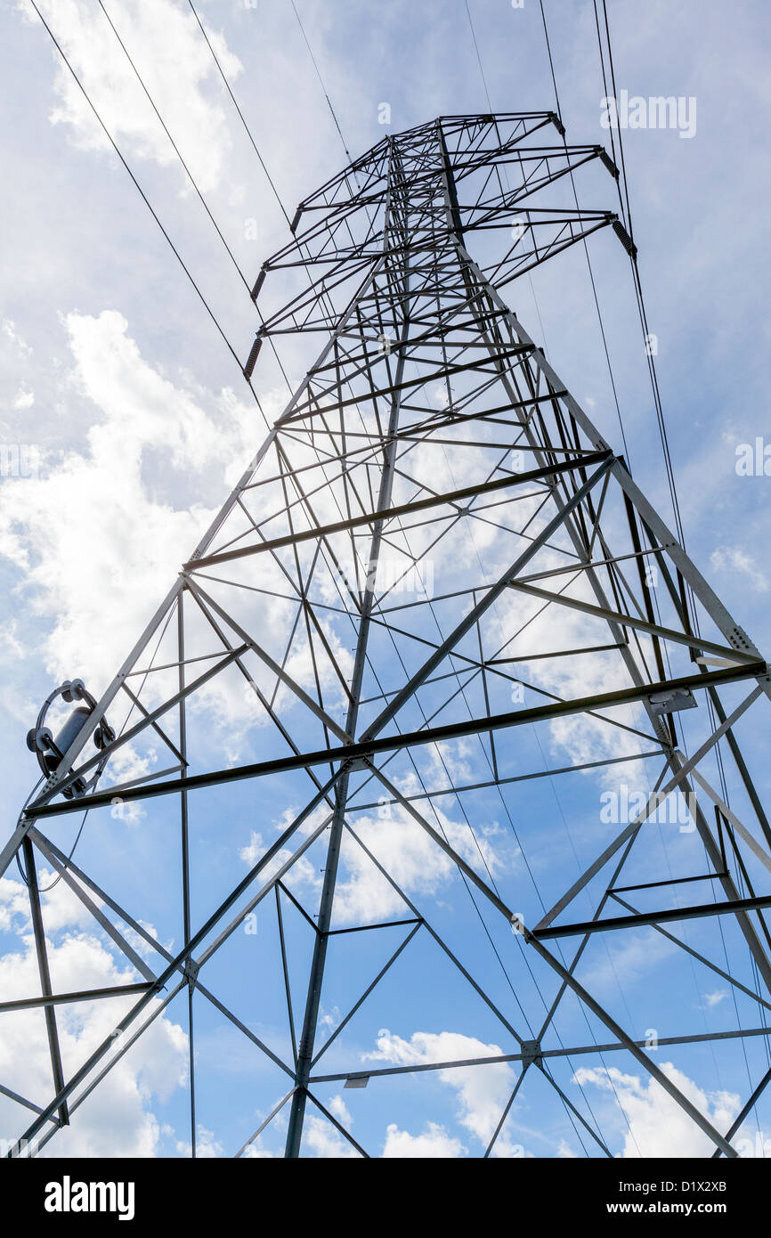 A view of an electrical transmission power tower Stock Photo - Alamy