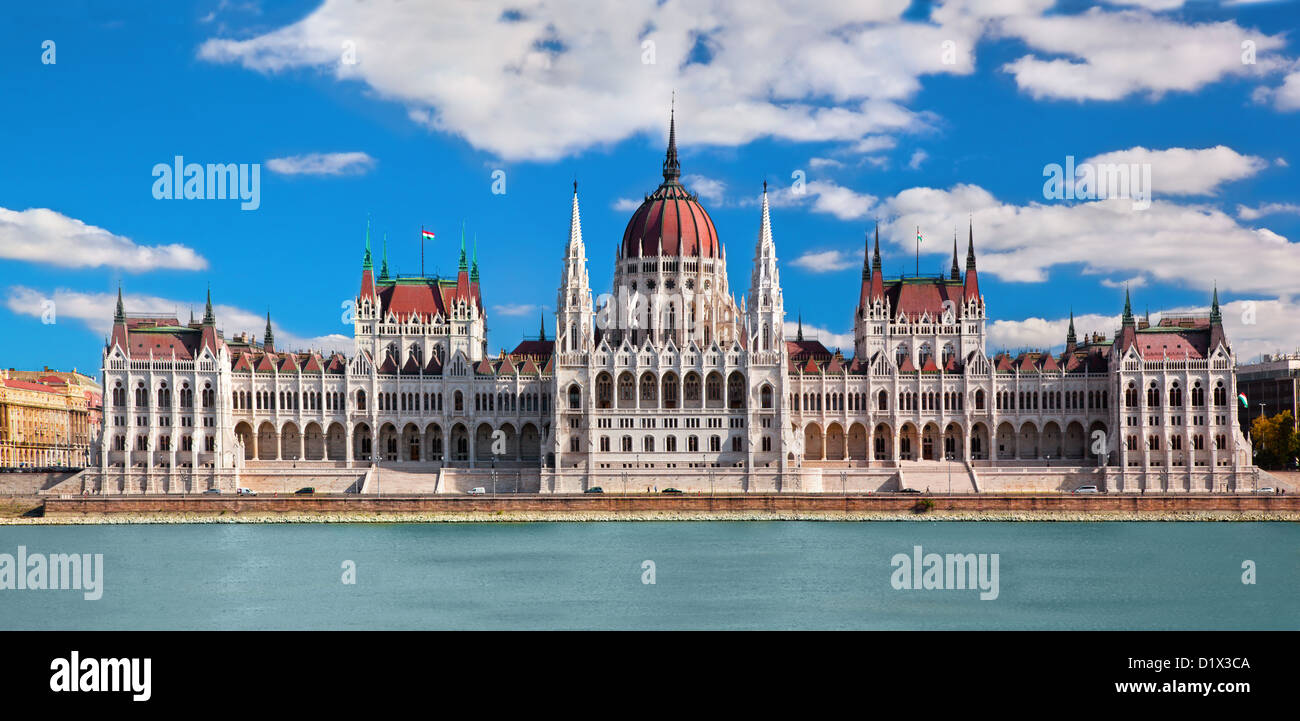 Budapest city hungarian parliament building hi-res stock photography ...
